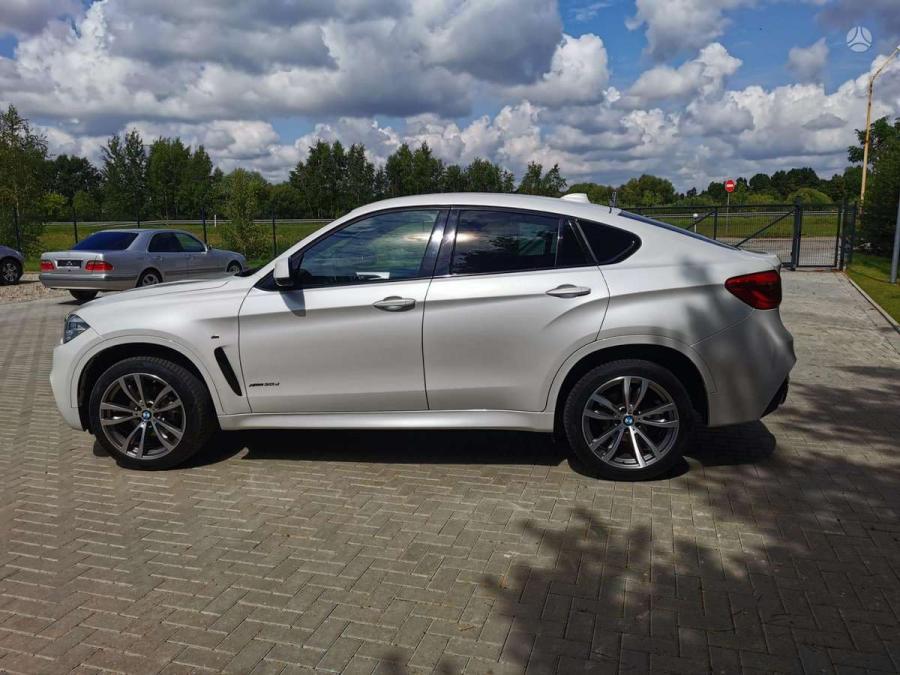 Balts BMW X6 2018 Kauņa, ar dzinēja tilpumu 2.99 L un nobraukumu 232 tūkst. km par 23999 €, foto 15 vietnē AUTOMOTO.COM.LV