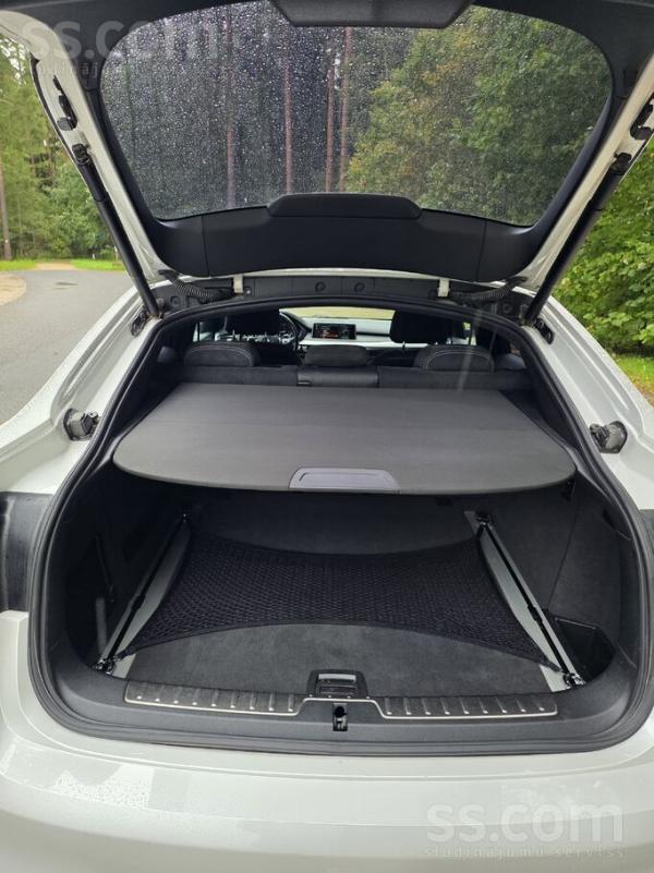 BMW X6 2018 in Riga on AUTOMOTO.COM.LV White BMW X6 2018 in Riga, with an engine capacity of 3.00 L and mileage of 210 thousand km for 20750 €, photo 9 on AUTOMOTO.COM.LV