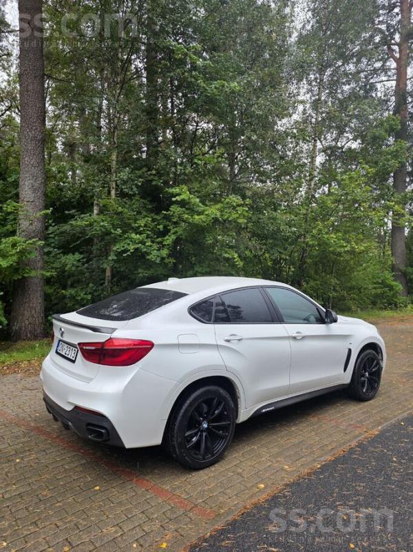 BMW X6 2018 in Riga on AUTOMOTO.COM.LV White BMW X6 2018 in Riga, with an engine capacity of 3.00 L and mileage of 210 thousand km for 20750 €, photo 10 on AUTOMOTO.COM.LV