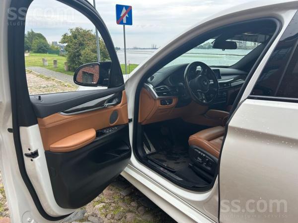 Белый БМВ Х6 2018 в Валмиера, объемом двигателя 3.00 л и пробегом 185 тыс. км за 25000 €, фото 6 на AUTOMOTO.COM.LV