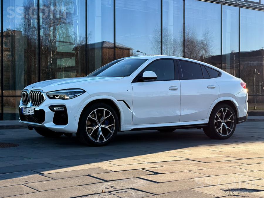 White BMW X6 2020 in Riga, with an engine capacity of 3.00 L and mileage of 157 thousand km for 52990 €, photo 2 on AUTOMOTO.COM.LV