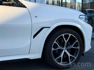 White BMW X6 2020 in Riga, with an engine capacity of 3.00 L and mileage of 157 thousand km for 52990 €, photo 8 on AUTOMOTO.COM.LV
