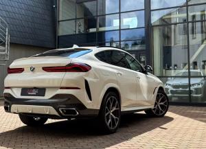 Balts BMW X6 2020 Rīga, ar dzinēja tilpumu 3.00 L un nobraukumu 85 tūkst. km par 55000 €, foto 5 vietnē AUTOMOTO.COM.LV