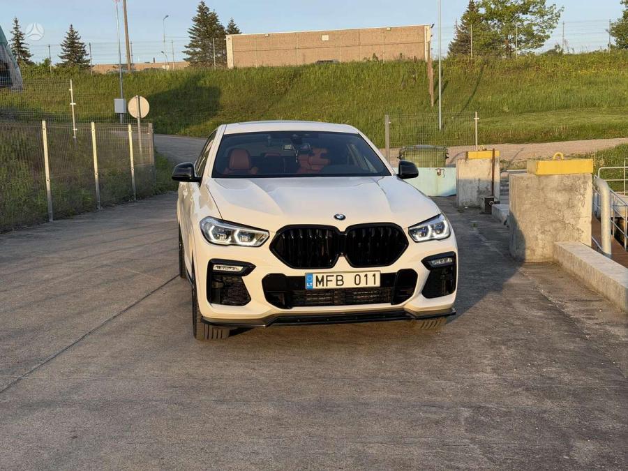Белый БМВ Х6 2020 в Каунас, объемом двигателя 3.00 л и пробегом 90 тыс. км за 52000 €, фото 3 на AUTOMOTO.COM.LV