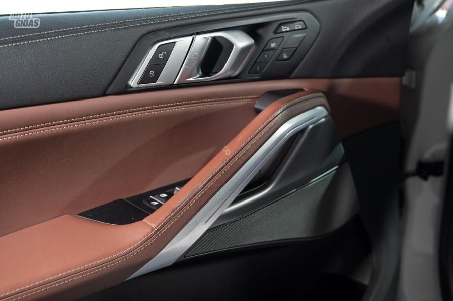 Balts BMW X6 2020 Kauņa, ar dzinēja tilpumu 3.00 L un nobraukumu 143 tūkst. km par 54771 €, foto 21 vietnē AUTOMOTO.COM.LV