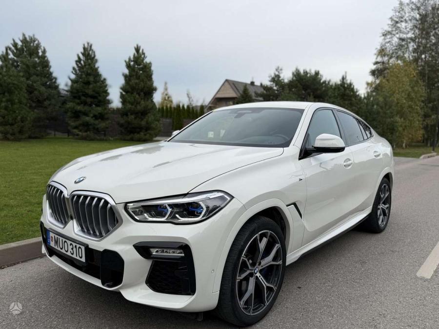Balts BMW X6 2021 Kauņa, ar dzinēja tilpumu 2.99 L un nobraukumu 54 tūkst. km par 69000 €, foto 2 vietnē AUTOMOTO.COM.LV