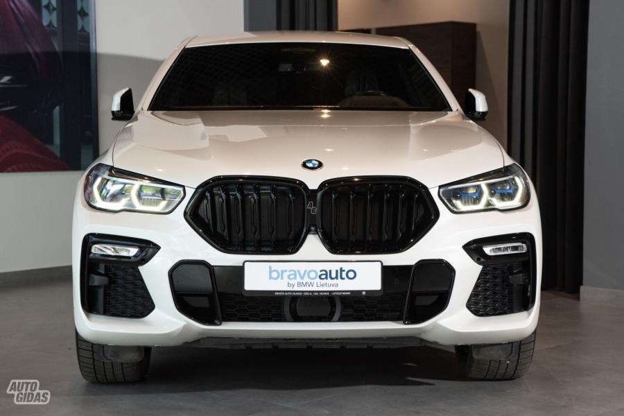Balts BMW X6 2021 Kauņa, ar dzinēja tilpumu 3.00 L un nobraukumu 121 tūkst. km par 56771 €, foto 3 vietnē AUTOMOTO.COM.LV