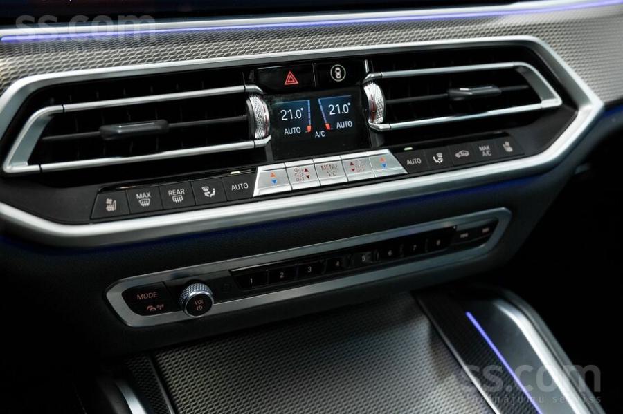 Balts BMW X6 2021 Rīga, ar dzinēja tilpumu 3.00 L un nobraukumu 65 tūkst. km par 55500 €, foto 24 vietnē AUTOMOTO.COM.LV