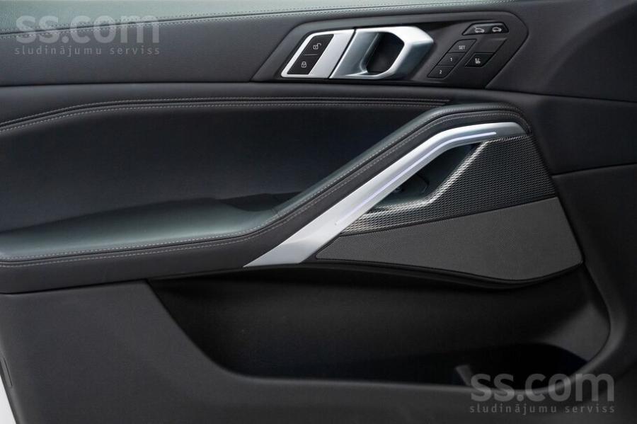 Balts BMW X6 2021 Rīga, ar dzinēja tilpumu 3.00 L un nobraukumu 65 tūkst. km par 55500 €, foto 31 vietnē AUTOMOTO.COM.LV