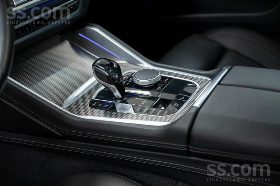 Balts BMW X6 2021 Rīga, ar dzinēja tilpumu 3.00 L un nobraukumu 65 tūkst. km par 55500 €, foto 33 vietnē AUTOMOTO.COM.LV
