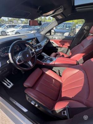 White BMW X6 2021 in Klaipeda, with an engine capacity of 4.40 L and mileage of 58 thousand km for 52500 €, photo 7 on AUTOMOTO.COM.LV
