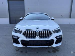 White BMW X6 2021 in Kaunas, with an engine capacity of 2.99 L and mileage of 64 thousand km for 54999 €, photo 6 on AUTOMOTO.COM.LV