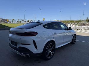 White BMW X6 2021 in Kaunas, with an engine capacity of 2.99 L and mileage of 64 thousand km for 54999 €, photo 9 on AUTOMOTO.COM.LV