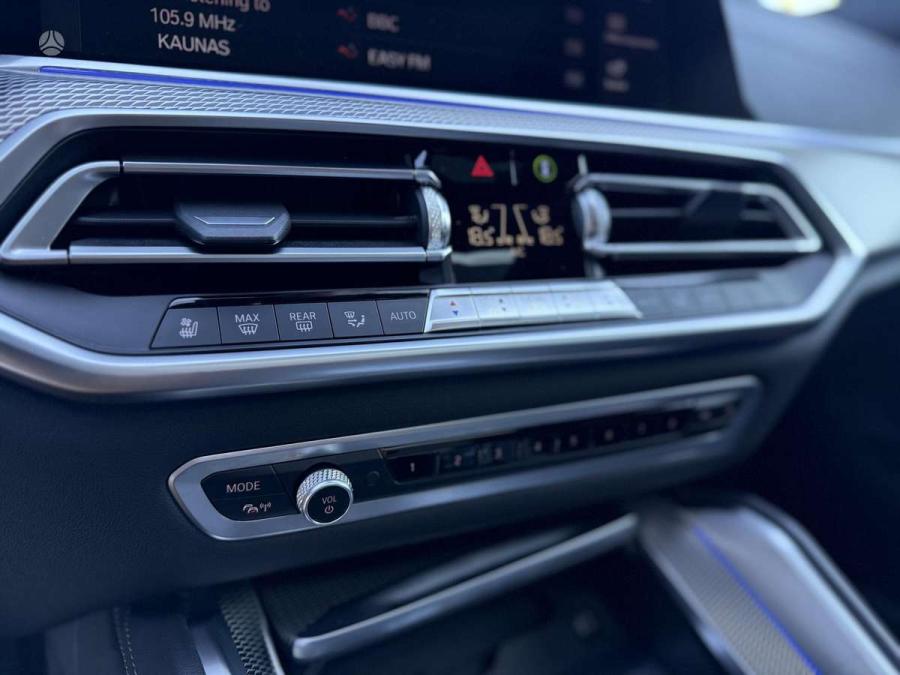 White BMW X6 2021 in Kaunas, with an engine capacity of 2.99 L and mileage of 64 thousand km for 54999 €, photo 23 on AUTOMOTO.COM.LV