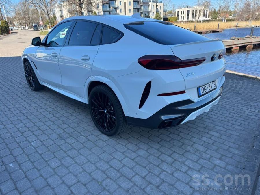 Balts BMW X6 2021 Rīga, ar dzinēja tilpumu 3.00 L un nobraukumu 47 tūkst. km par 56000 €, foto 18 vietnē AUTOMOTO.COM.LV