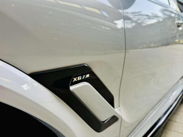 Balts BMW X6 2021 Viļņa, ar dzinēja tilpumu 2.99 L un nobraukumu 27 tūkst. km par 57000 €, foto 10 vietnē AUTOMOTO.COM.LV