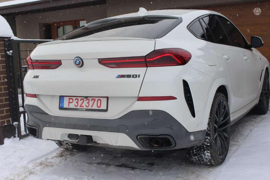 Balts BMW X6 2022 Viļņa, ar dzinēja tilpumu 4.40 L un nobraukumu 106 tūkst. km par 65000 €, foto 1 vietnē AUTOMOTO.COM.LV
