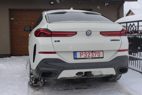 Balts BMW X6 2022 Viļņa, ar dzinēja tilpumu 4.40 L un nobraukumu 106 tūkst. km par 63200 €, foto 2 vietnē AUTOMOTO.COM.LV