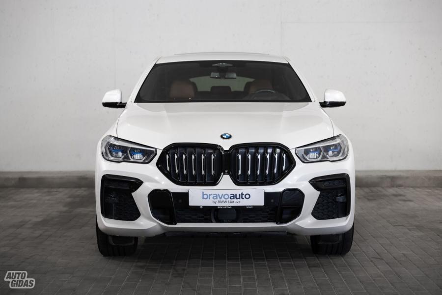 Balts BMW X6 2022 Viļņa, ar dzinēja tilpumu 3.00 L un nobraukumu 107 tūkst. km par 58491 €, foto 3 vietnē AUTOMOTO.COM.LV