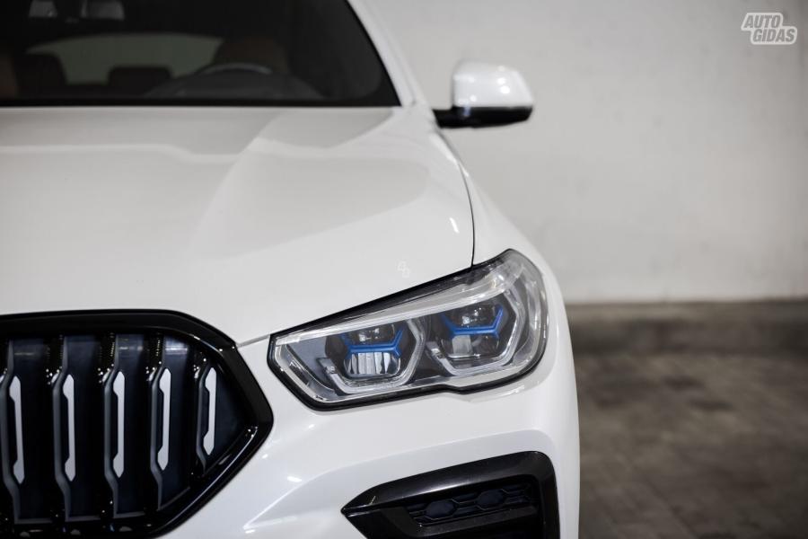 Balts BMW X6 2022 Viļņa, ar dzinēja tilpumu 3.00 L un nobraukumu 107 tūkst. km par 58491 €, foto 7 vietnē AUTOMOTO.COM.LV