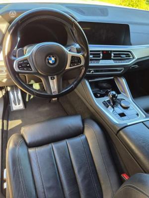 White BMW X6 2022 in Kaunas, with an engine capacity of 0.00 L and mileage of 126 thousand km for 51000 €, photo 4 on AUTOMOTO.COM.LV