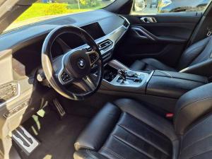 White BMW X6 2022 in Kaunas, with an engine capacity of 0.00 L and mileage of 126 thousand km for 51000 €, photo 5 on AUTOMOTO.COM.LV