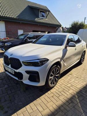 White BMW X6 2022 in Kaunas, with an engine capacity of 0.00 L and mileage of 126 thousand km for 51000 €, photo 9 on AUTOMOTO.COM.LV