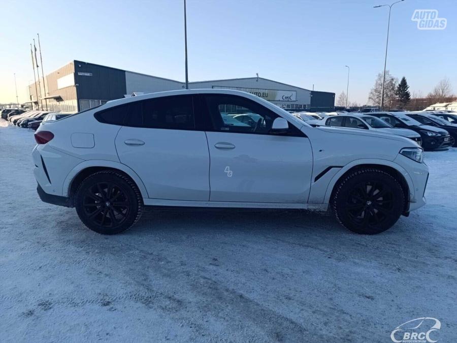 Balts BMW X6 2023 Avižieniai, ar dzinēja tilpumu 3.00 L un nobraukumu 69 tūkst. km par 59900 €, foto 6 vietnē AUTOMOTO.COM.LV