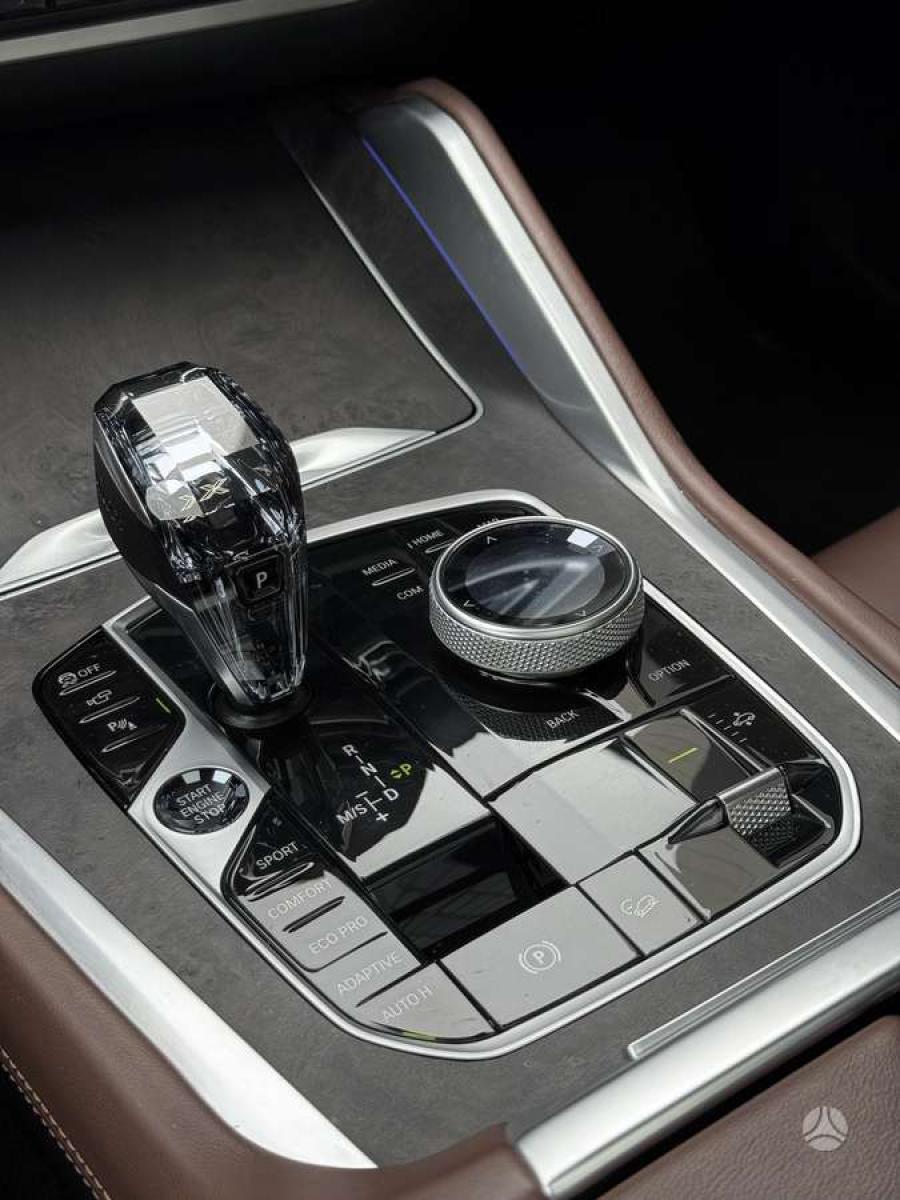 Balts BMW X6 2023 Viļņa, ar dzinēja tilpumu 2.99 L un nobraukumu 65 tūkst. km par 64222 €, foto 28 vietnē AUTOMOTO.COM.LV
