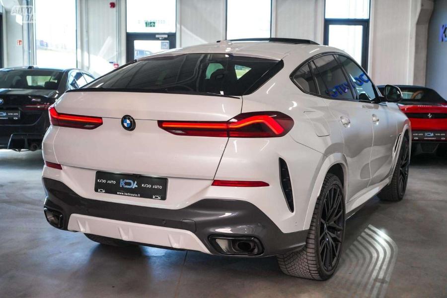 Balts BMW X6 2025 Marijampole, ar dzinēja tilpumu 3.00 L un nobraukumu 20 tūkst. km par 87450 €, foto 13 vietnē AUTOMOTO.COM.LV
