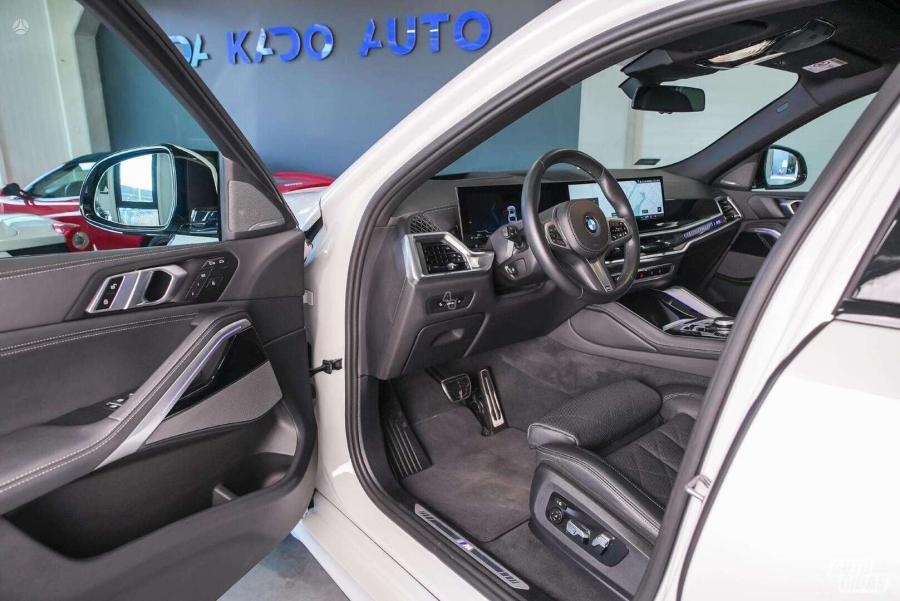 Balts BMW X6 2025 Marijampole, ar dzinēja tilpumu 3.00 L un nobraukumu 20 tūkst. km par 87450 €, foto 23 vietnē AUTOMOTO.COM.LV