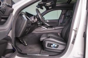 Balts BMW X6 2025 Marijampole, ar dzinēja tilpumu 3.00 L un nobraukumu 20 tūkst. km par 87450 €, foto 24 vietnē AUTOMOTO.COM.LV