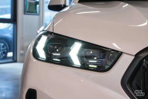 White BMW X6 2025 in Marijampole, with an engine capacity of 3.00 L and mileage of 20 thousand km for 82450 €, photo 8 on AUTOMOTO.COM.LV