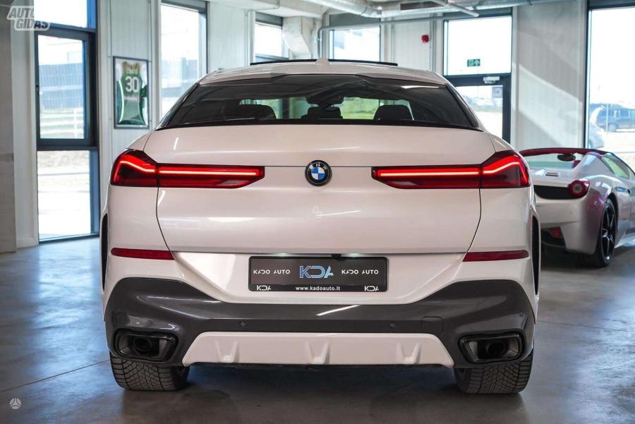 White BMW X6 2025 in Marijampole, with an engine capacity of 3.00 L and mileage of 20 thousand km for 82450 €, photo 13 on AUTOMOTO.COM.LV