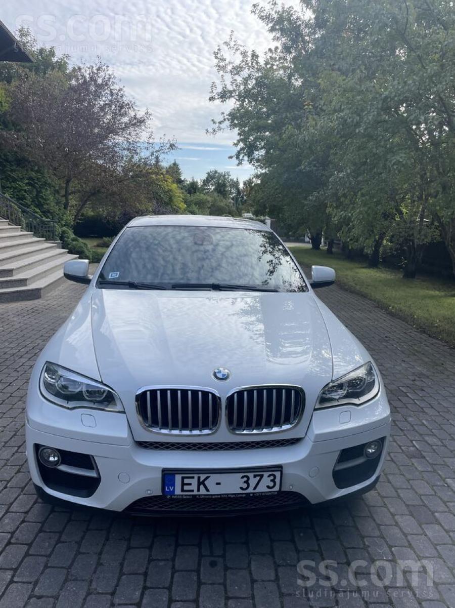 White BMW X6 2012 in Riga, with an engine capacity of 3.00 L and mileage of 154 thousand km for 15500 €, photo 3 on AUTOMOTO.COM.LV