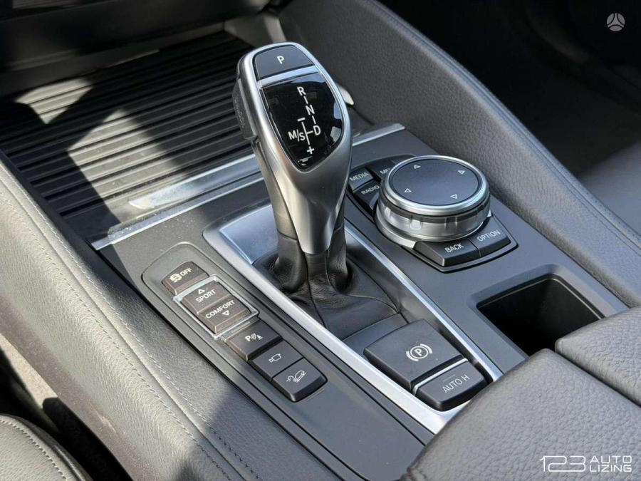 Balts BMW X6 2015 Tauragė, ar dzinēja tilpumu 3.00 L un nobraukumu 221 tūkst. km par 19900 €, foto 24 vietnē AUTOMOTO.COM.LV