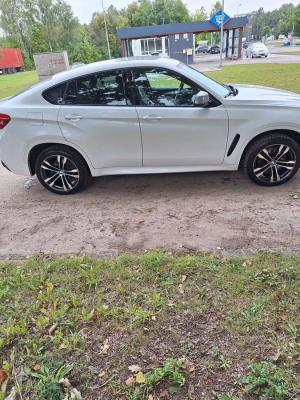 Balts BMW X6 2015 Joniškis, ar dzinēja tilpumu 3.00 L un nobraukumu 254 tūkst. km par 17995 €, foto 10 vietnē AUTOMOTO.COM.LV