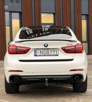 White BMW X6 2016 in Kaunas, with an engine capacity of 3.00 L and mileage of 153 thousand km for 24500 €, photo 5 on AUTOMOTO.COM.LV