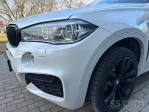 White BMW X6 2016 in Balvi, with an engine capacity of 3.00 L and mileage of 210 thousand km for 25900 €, photo 7 on AUTOMOTO.COM.LV