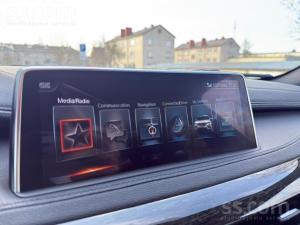 White BMW X6 2016 in Balvi, with an engine capacity of 3.00 L and mileage of 210 thousand km for 25900 €, photo 10 on AUTOMOTO.COM.LV