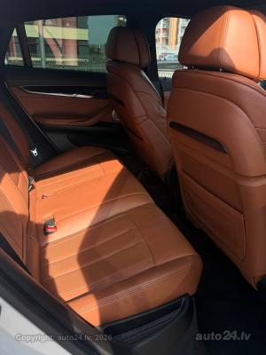 White BMW X6 2016 in Tallinn, with an engine capacity of 3.00 L and mileage of 230 thousand km for 24862 €, photo 12 on AUTOMOTO.COM.LV
