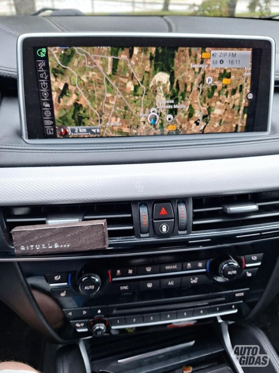 White BMW X6 2015 in Joniskis, with an engine capacity of 3.00 L and mileage of 215 thousand km for 16995 €, photo 7 on AUTOMOTO.COM.LV