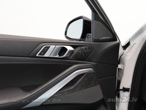 Balts BMW X6 2021 Tallina, ar dzinēja tilpumu 2.99 L un nobraukumu 61 tūkst. km par 62900 €, foto 11 vietnē AUTOMOTO.COM.LV