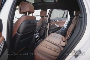White BMW X6 2022 in Tartu, with an engine capacity of 3.00 L and mileage of 66 thousand km for 69900 €, photo 14 on AUTOMOTO.COM.LV