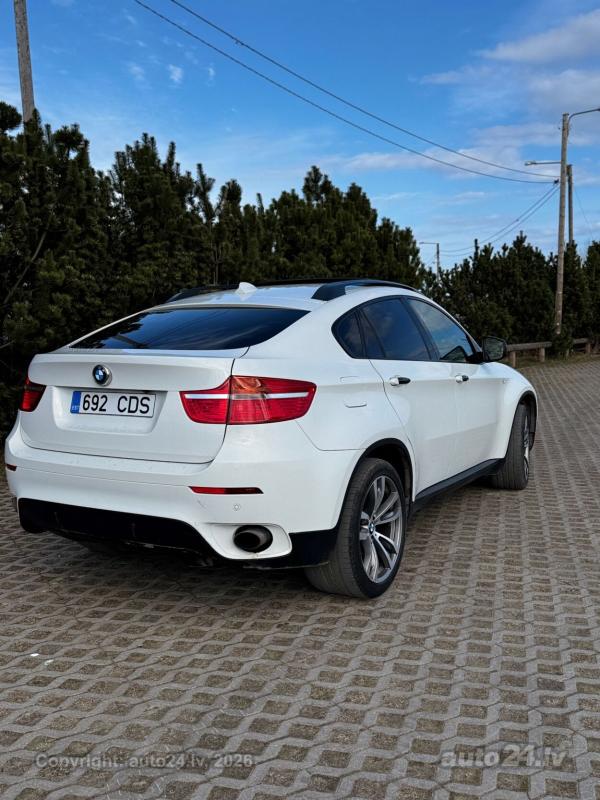 White BMW X6 2012 in Tallinn, with an engine capacity of 3.00 L and mileage of 305 thousand km for 11990 €, photo 7 on AUTOMOTO.COM.LV