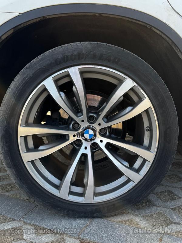 Balts BMW X6 2012 Tallina, ar dzinēja tilpumu 3.00 L un nobraukumu 305 tūkst. km par 11990 €, foto 11 vietnē AUTOMOTO.COM.LV