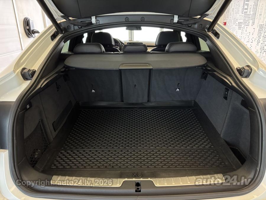 White BMW X6 2017 in Tallinn, with an engine capacity of 3.00 L and mileage of 132 thousand km for 32320 €, photo 10 on AUTOMOTO.COM.LV