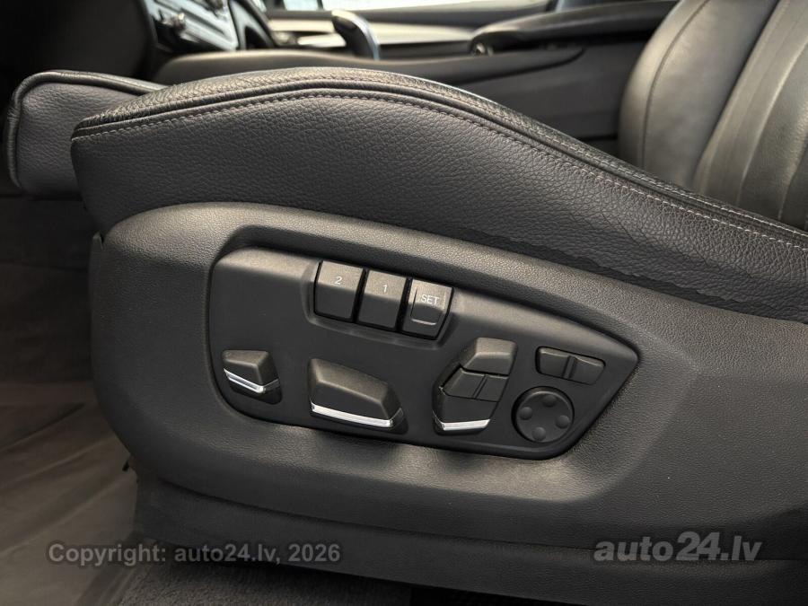 White BMW X6 2017 in Tallinn, with an engine capacity of 3.00 L and mileage of 132 thousand km for 32320 €, photo 16 on AUTOMOTO.COM.LV