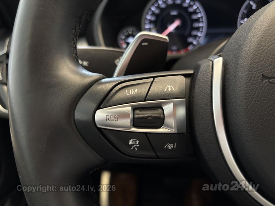 White BMW X6 2017 in Tallinn, with an engine capacity of 3.00 L and mileage of 132 thousand km for 32320 €, photo 19 on AUTOMOTO.COM.LV