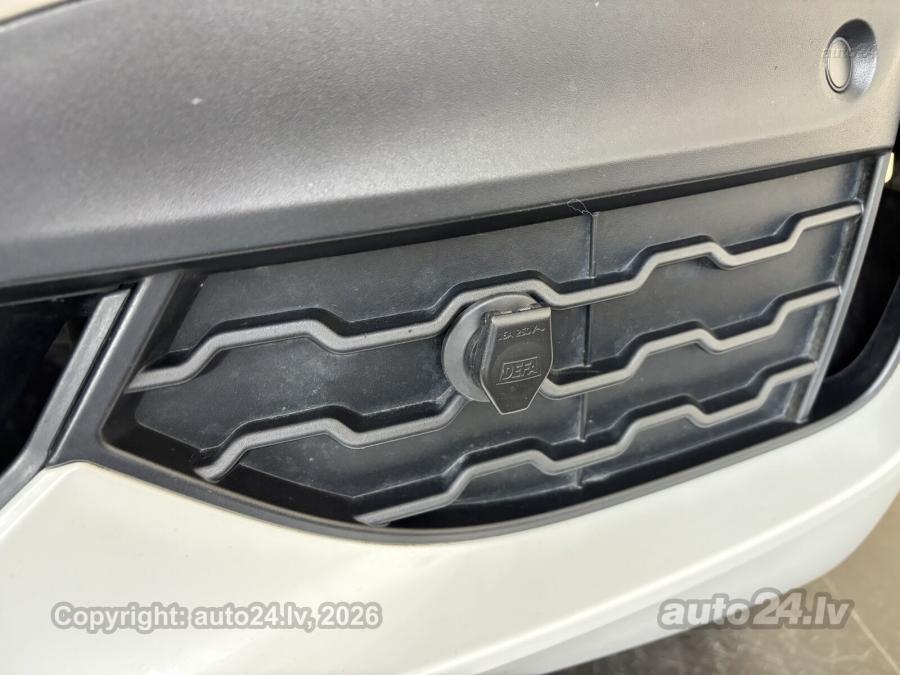 White BMW X6 2017 in Tallinn, with an engine capacity of 3.00 L and mileage of 132 thousand km for 32320 €, photo 20 on AUTOMOTO.COM.LV